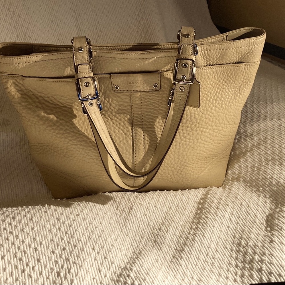 Coach Hamilton Beige Pebbled Leather Tote Bag With Si… - Gem